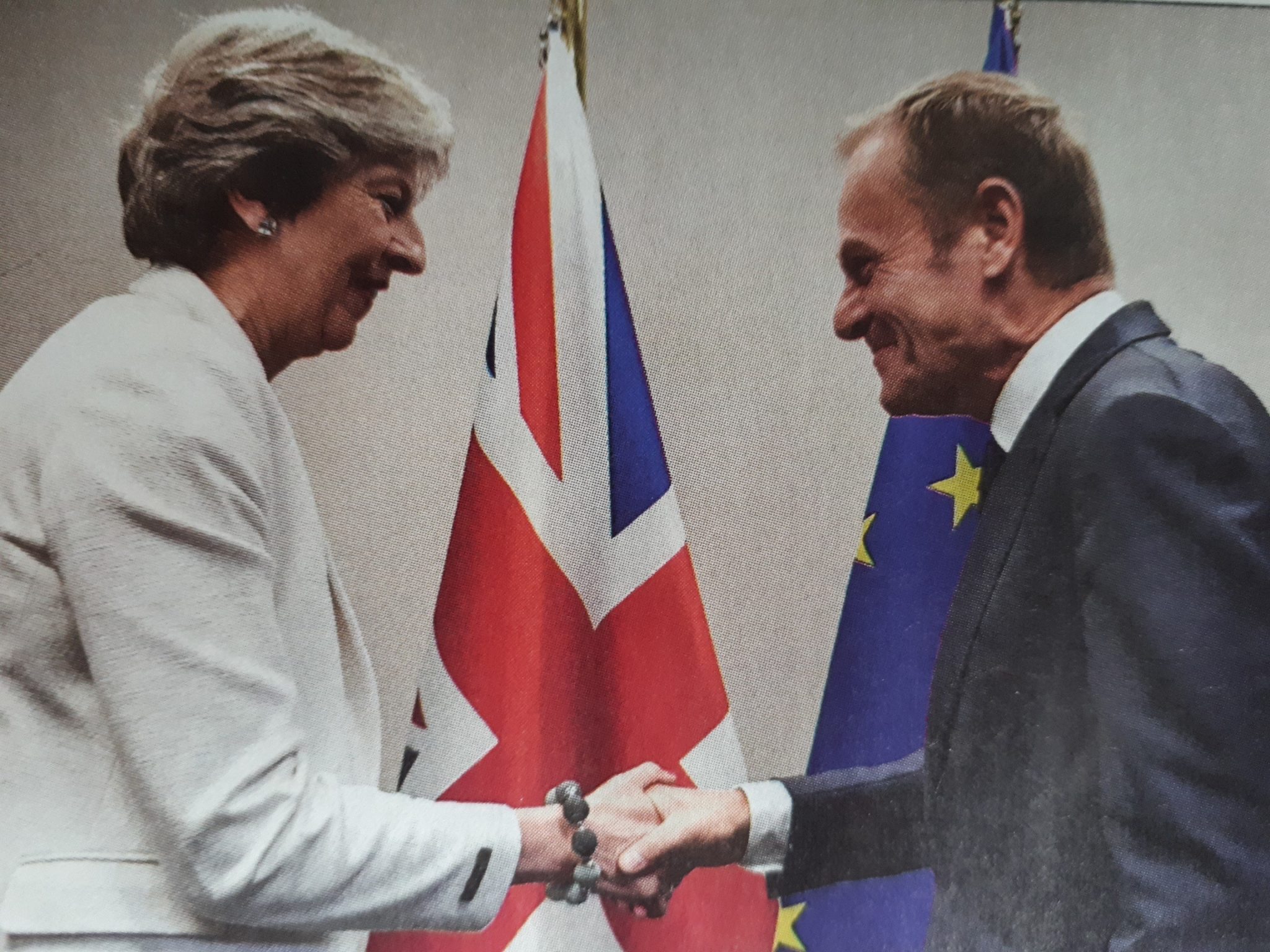 Personal brand blog: 3 Ways To Spot A Bad Handshake